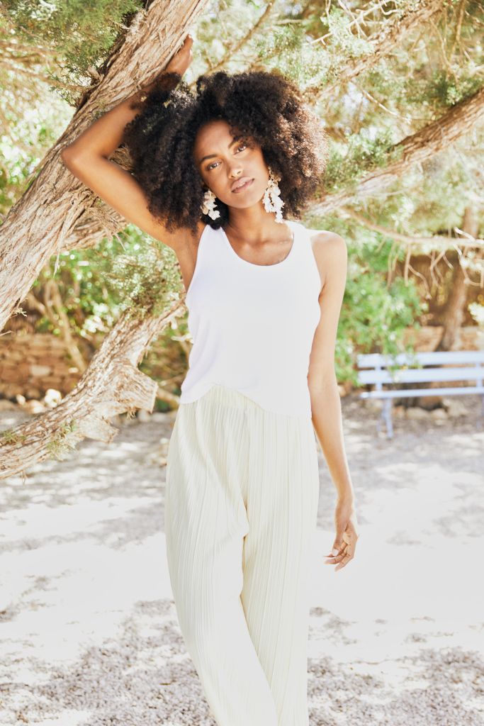 Stephany – Deva Models